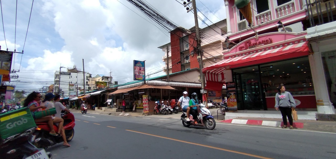 2022年11月21日・プーケット島・パトンビーチ・サイナムエン通りの風景 | プーケット旅行センターの現地情報ブログ(プーケット観光情報)