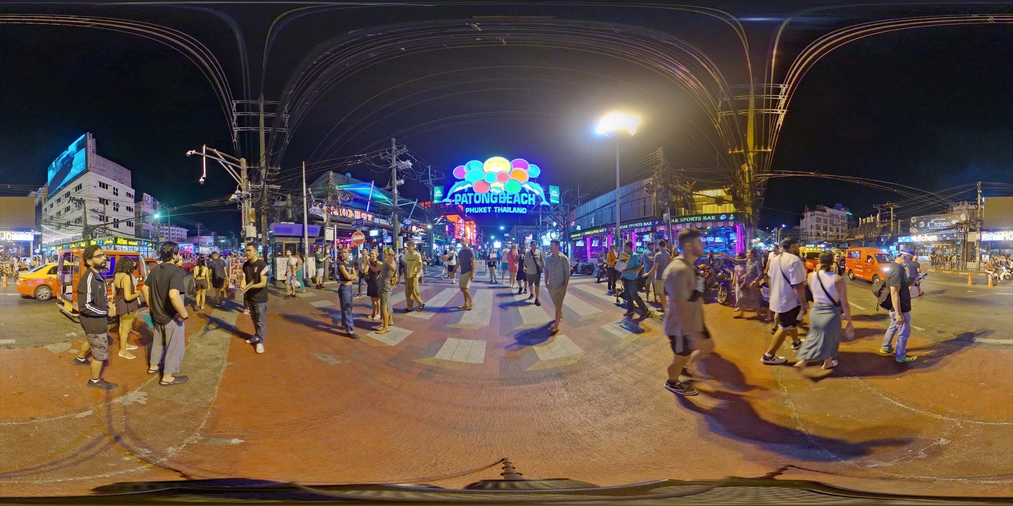 現在のバングラ通り (Bangla Road)・バーチャルツアー (VR) | プーケット旅行センターの現地情報ブログ(プーケット観光情報)